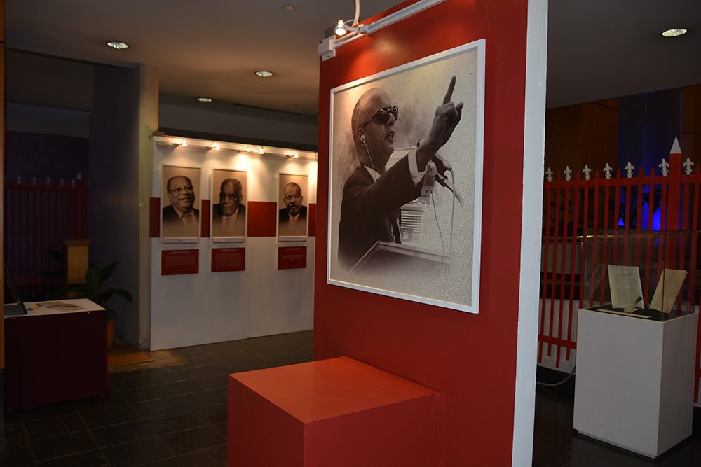 Past Exhibitions – Central Bank Museum